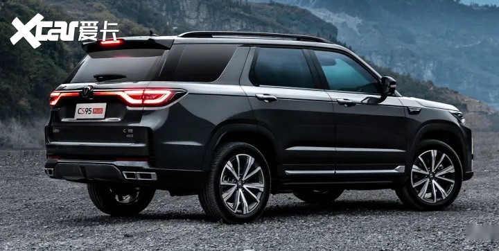 大家庭智能7座SUV 长安CS95 PLUS正式上市 售价17.59万-爱卡汽车爱咖号