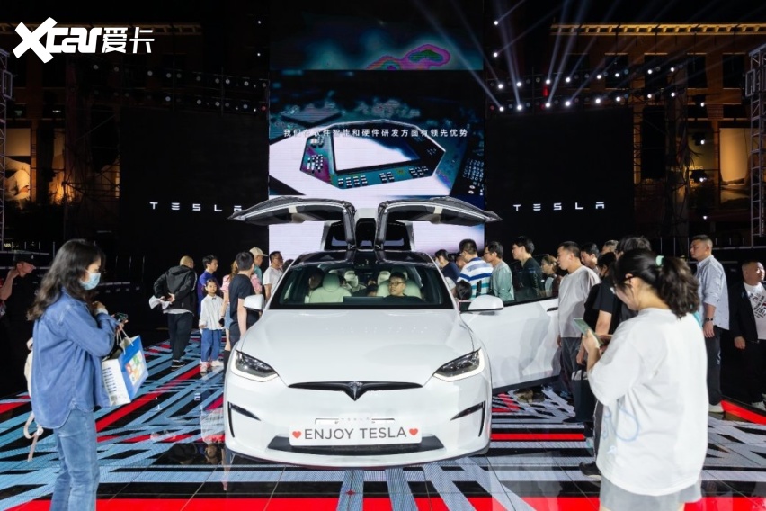 特斯拉Model X Plaid 闪亮登场重庆国际消费节——veecar|汽车改装|改装知识分享平台