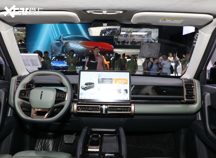 缩小版纯电坦克300车展亮相，车载太阳能全年可提供超2000Km续航——veecar|汽车改装|改装知识分享平台