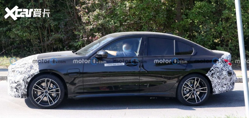宝马改装|换全新曲面双联屏！新款宝马3系谍照，前脸变化大，搭2.0T动力——veecar|汽车改装|改装知识分享平台
