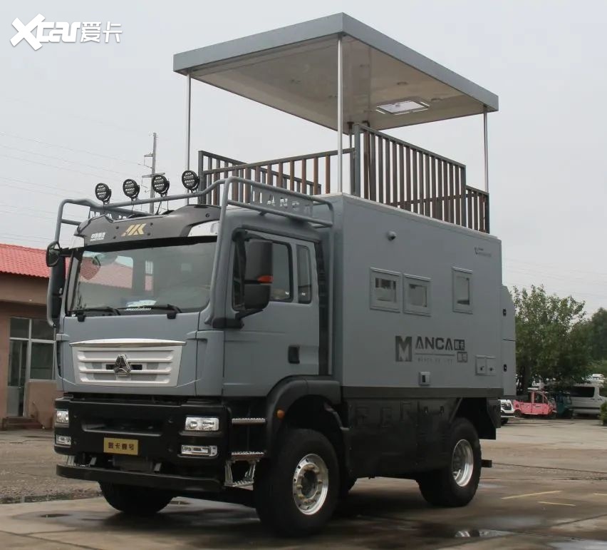 双层观景阳台 巨威曼卡壹号升顶露台房车——veecar|汽车改装|改装知识分享平台