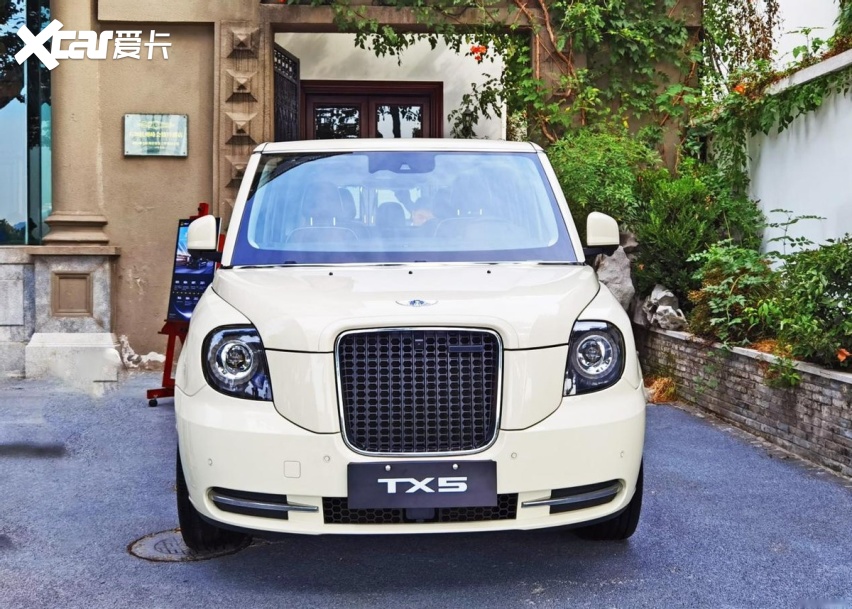 吉利LEVC TX5实车曝光，采用对开门设计，你心动了吗？-爱卡汽车爱咖号