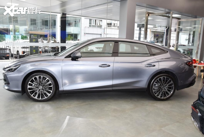 2023款名爵MG7，E-LSD限滑差速器的作用，2.0T尊享版配置分——veecar|汽车改装|改装知识分享平台