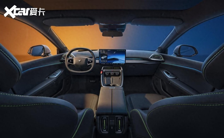 运动座椅+15.6英寸大屏！极狐阿尔法S5内饰曝光 预计售价15万左右-爱卡汽车爱咖号