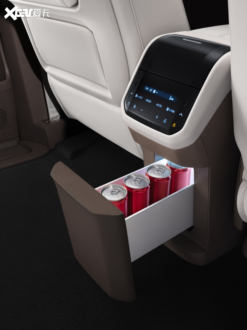 智能豪宅级硬件，这辆MPV也太适合露营了！——veecar|汽车改装|改装知识分享平台