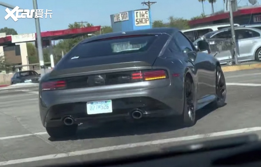 明年海外开售，搭3.0T引擎！日产全新400Z街拍图片-爱卡汽车爱咖号