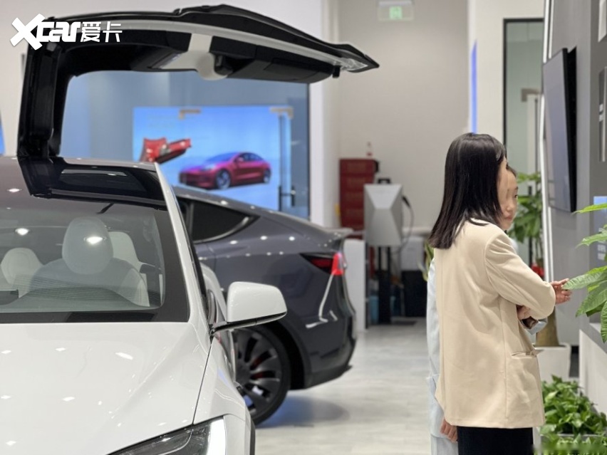 特斯拉Model X Plaid 闪亮登场重庆国际消费节——veecar|汽车改装|改装知识分享平台