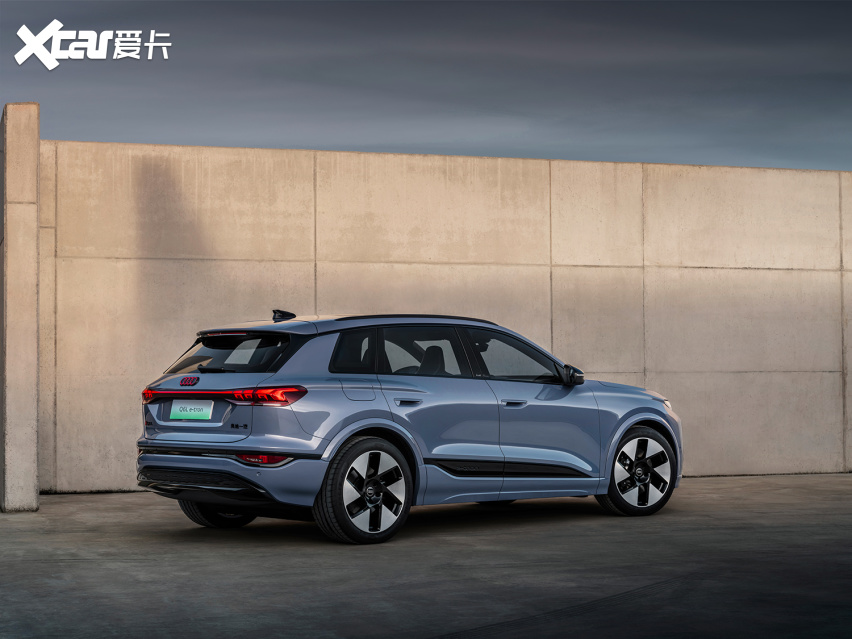 首发亮相北京车展，奥迪Q6L e-tron全新设计元素很抢眼-爱卡汽车爱咖号