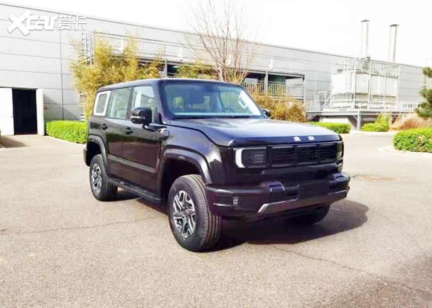 造型更气派！全新BJ40谍照再曝光，搭2.0T动力，叫板坦克300？——veecar|汽车改装|改装知识分享平台