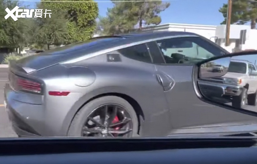 明年海外开售，搭3.0T引擎！日产全新400Z街拍图片-爱卡汽车爱咖号