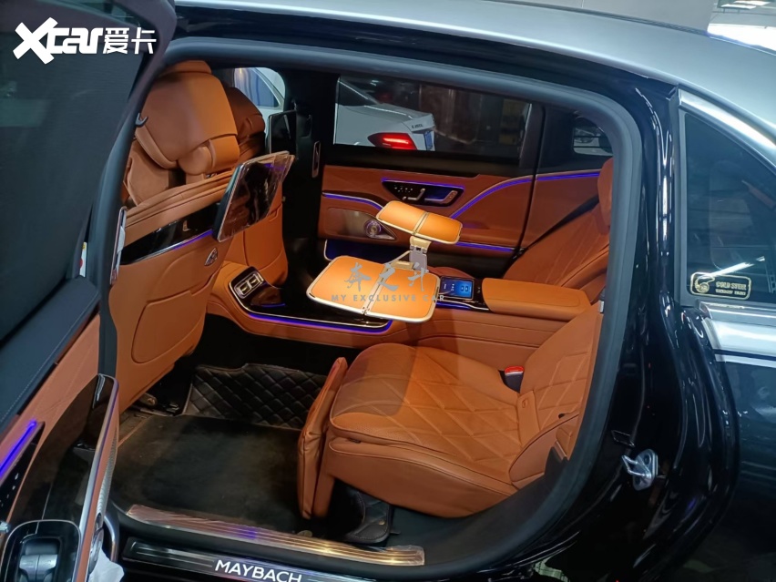 22款迈巴赫S480五座改四座带无线电充、折叠小桌板+主动式氛围灯-爱卡汽车爱咖号