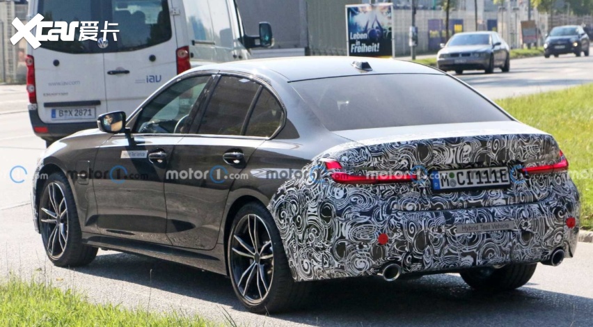 宝马改装|换全新曲面双联屏！新款宝马3系谍照，前脸变化大，搭2.0T动力——veecar|汽车改装|改装知识分享平台