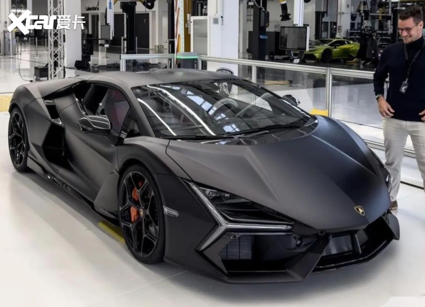 兰博基尼Revuelto新大牛，12缸引擎裸露在外，纯电续航10公里——veecar|汽车改装|改装知识分享平台