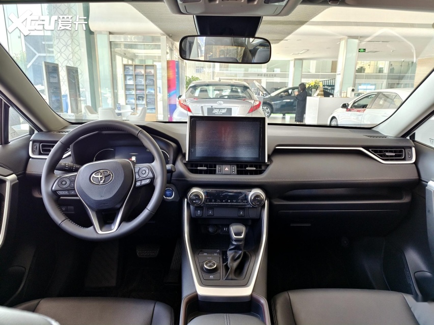 丰田改装|省油好开 实拍一汽丰田RAV4荣放 合格的家用SUV——veecar|汽车改装|改装知识分享平台