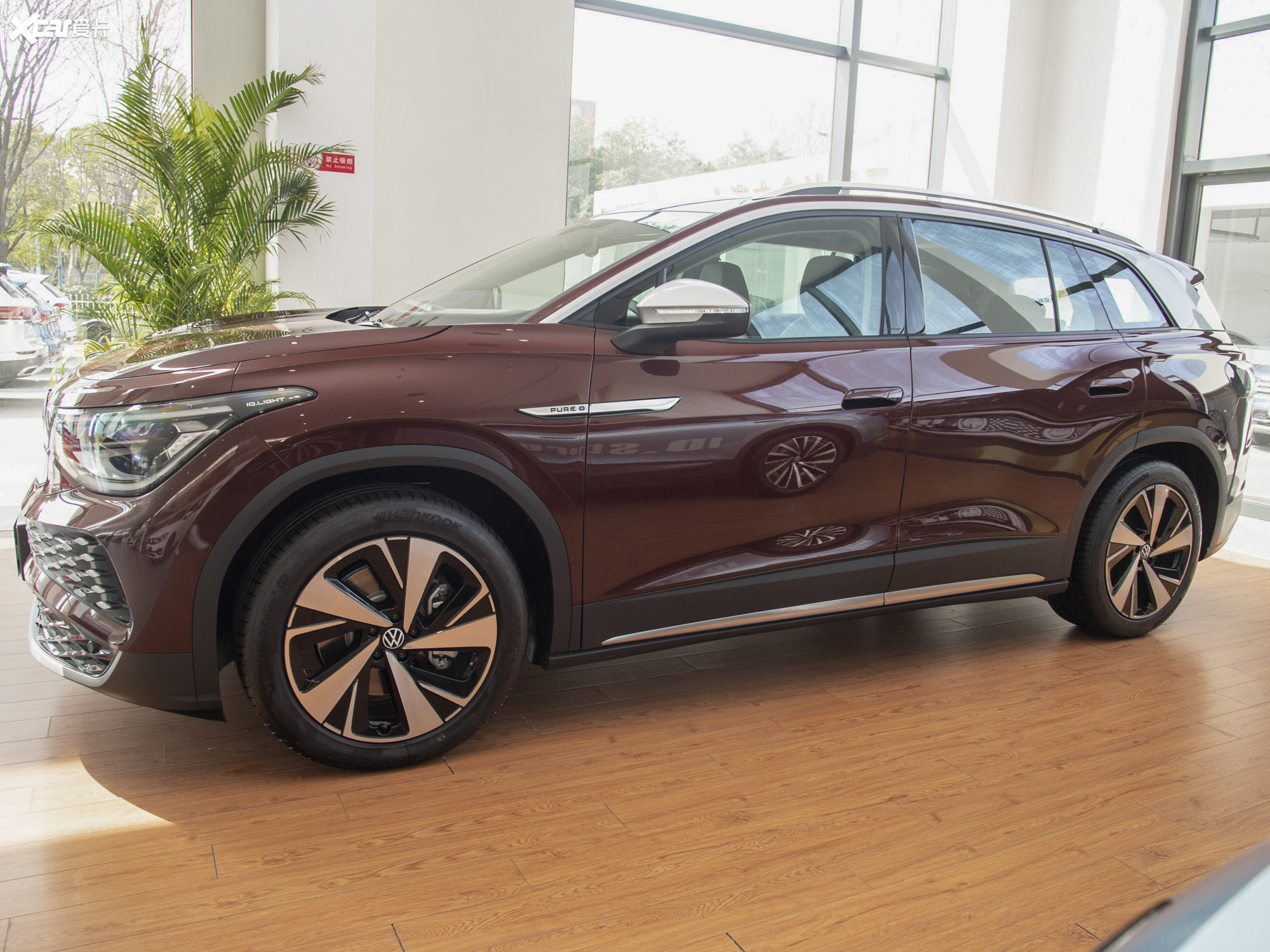 【2021款ID.6 X 改款 Pure+ 纯净长续航版_整体外观 _3/784张图片】_汽车图片大全_爱卡汽车