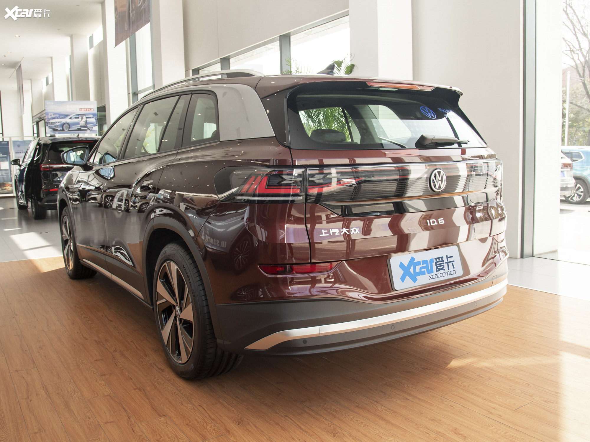 【2021款ID.6 X 改款 Pure+ 纯净长续航版_整体外观 _4/784张图片】_汽车图片大全_爱卡汽车