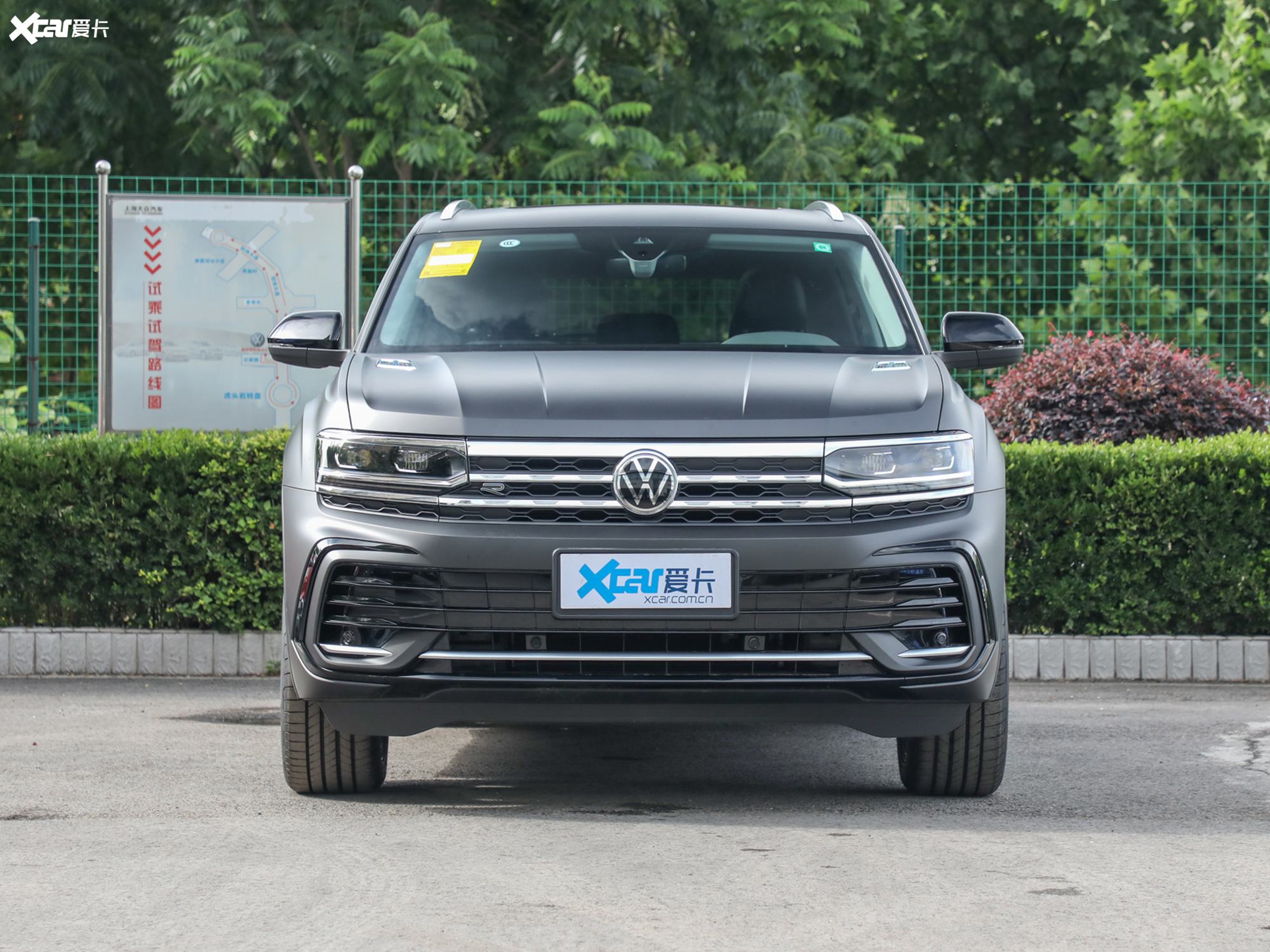 【2022款途昂X 380TSI 四驱极夜限定版_整体外观 _1/1087张图片】_汽车图片大全_爱卡汽车