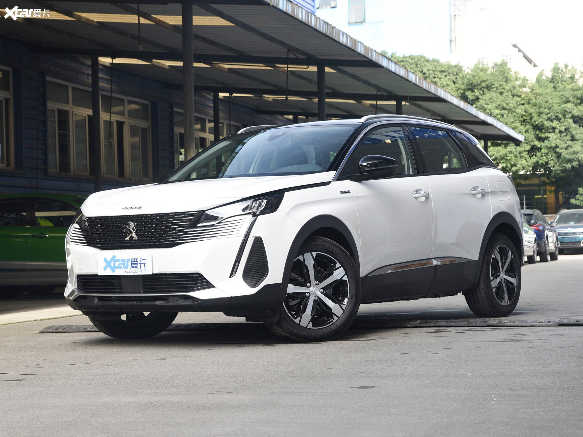 【2021款标致4008 PHEV 1.6T PHEV 三擎豪华版_整体外观 _2/206张图片】_汽车图片大全_爱卡汽车