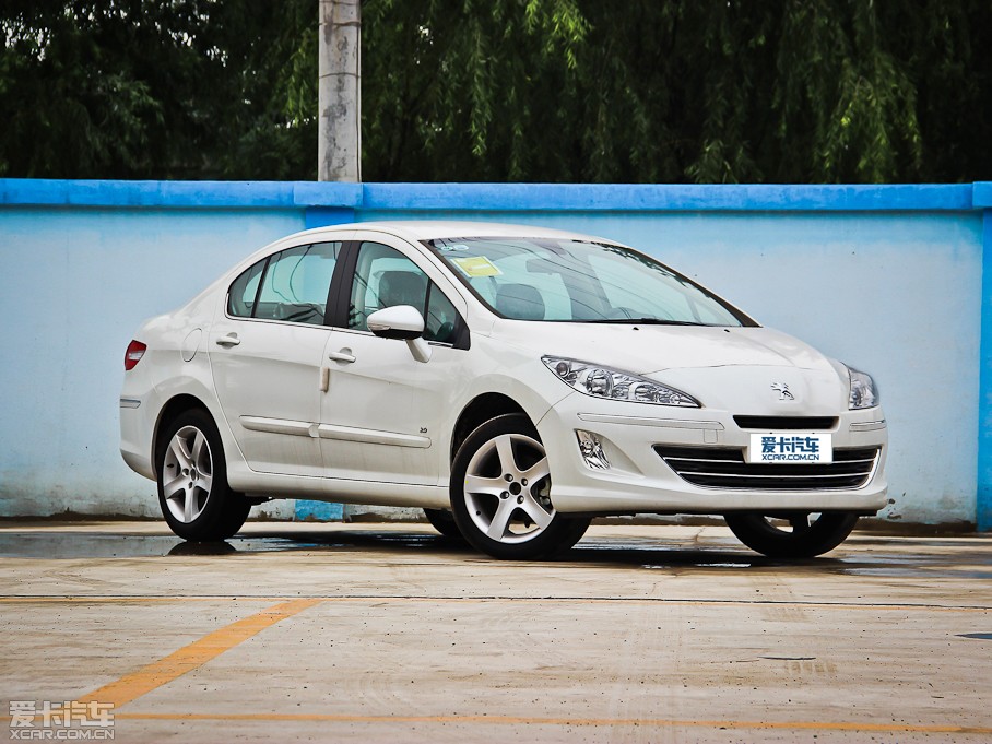 【2013款标致408 2.0L 自动舒适版_整体外观 _24/1189张图片】_汽车图片大全_爱卡汽车