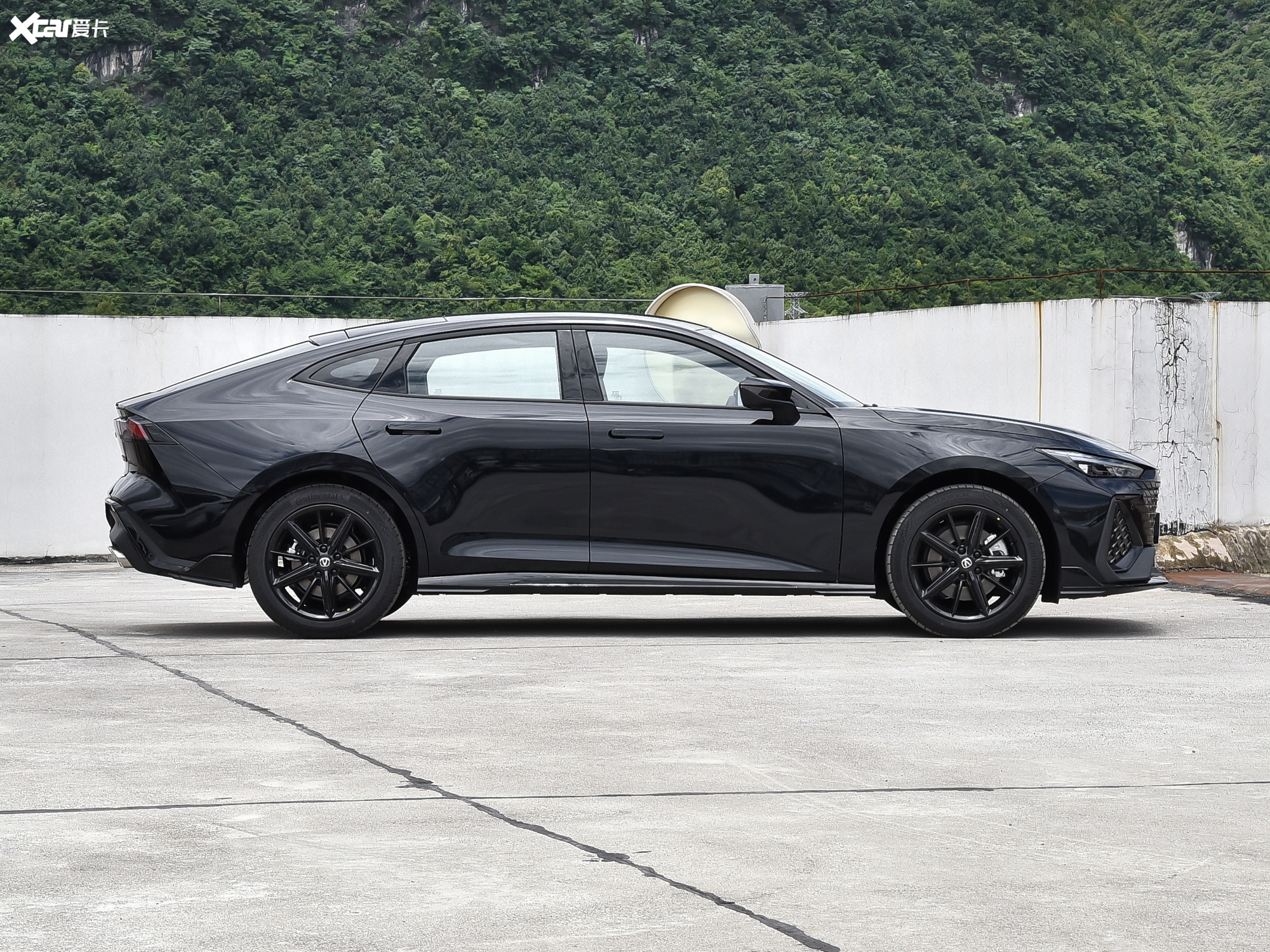 【2022款长安UNI-V 2.0T 锋速版_整体外观 _7/986张图片】_汽车图片大全_爱卡汽车