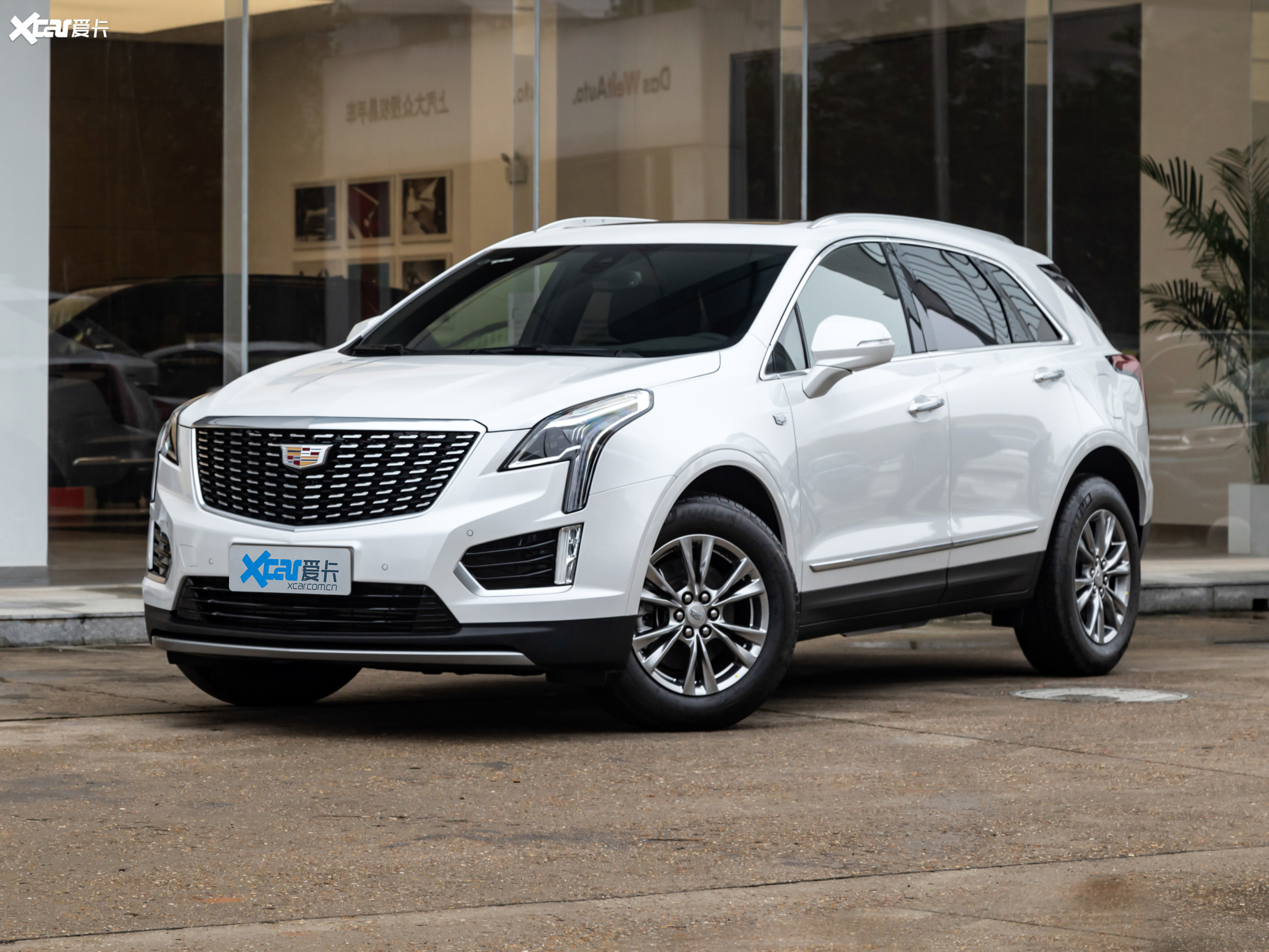 【2021款凯迪拉克XT5 改款 28T 四驱豪华型_整体外观 _26/1385张图片】_汽车图片大全_爱卡汽车