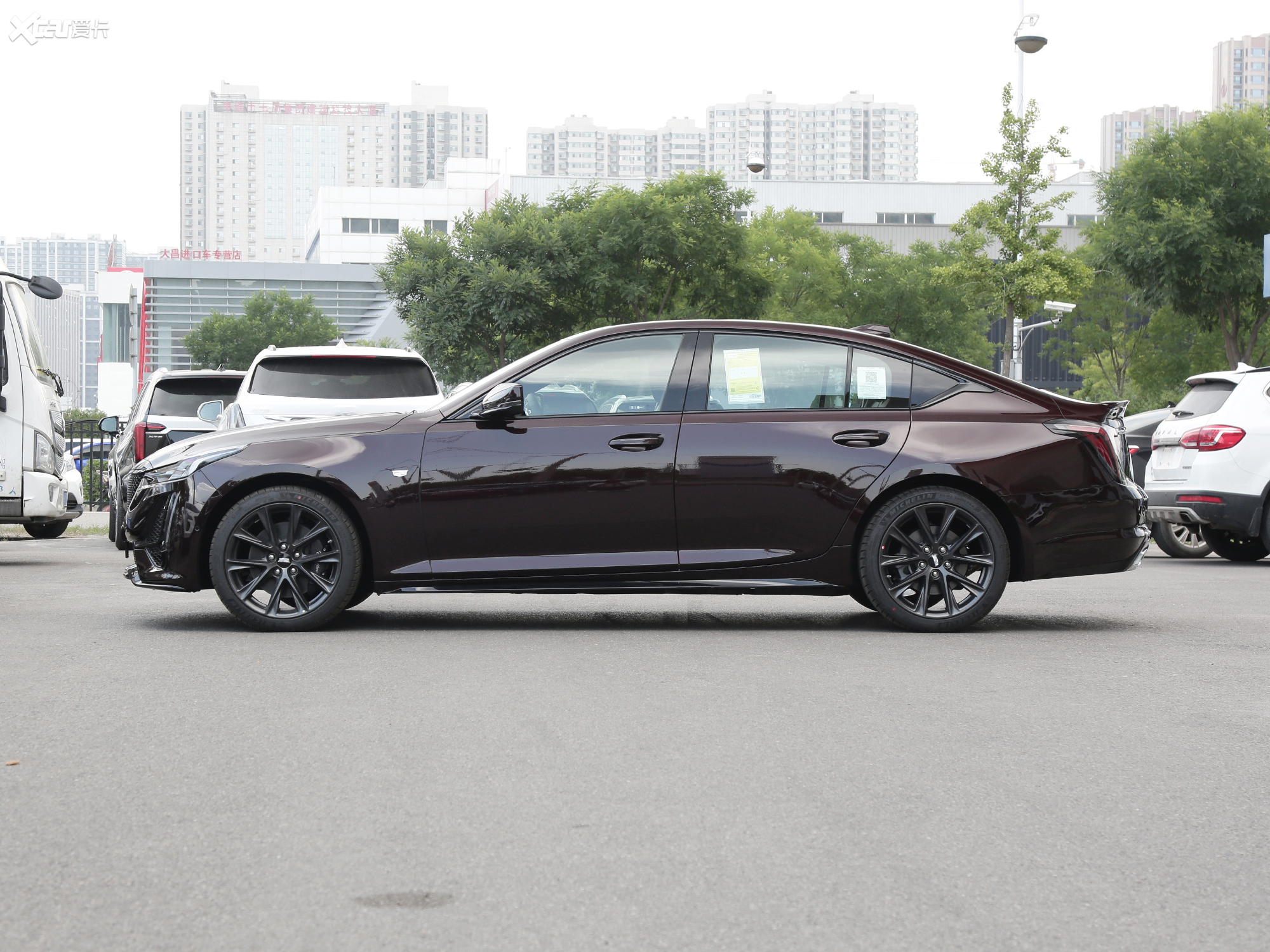 【2022款凯迪拉克CT5 28T 铂金型_整体外观 _18/906张图片】_汽车图片大全_爱卡汽车