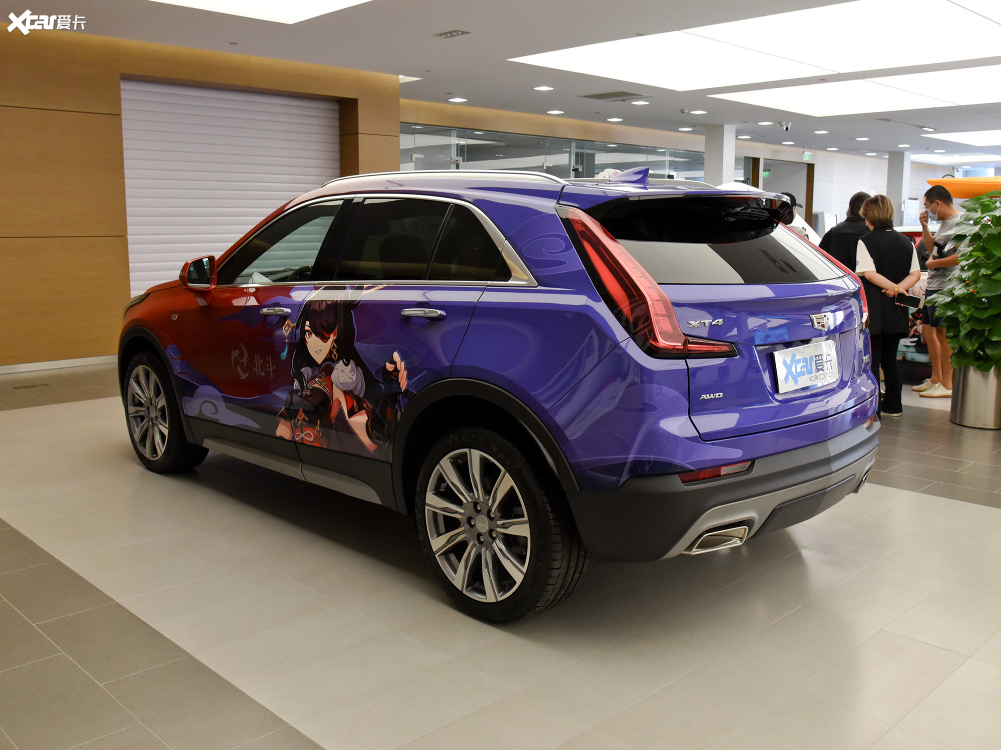 【2022款凯迪拉克XT4 28T 四驱原神联名限量版_整体外观 _3/927张图片】_汽车图片大全_爱卡汽车