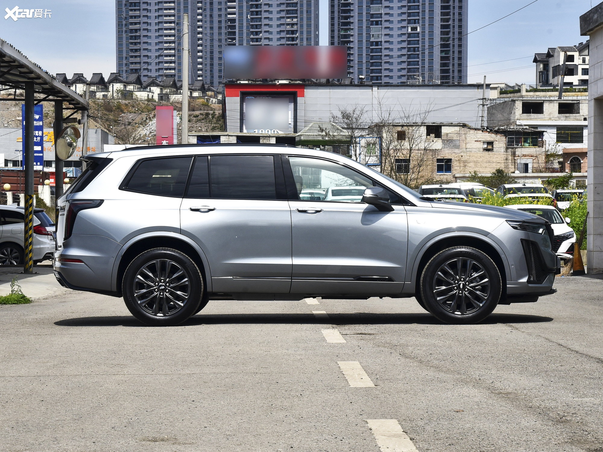 【2023款凯迪拉克XT6 2.0T 四驱铂金型黑钻版 六座_整体外观 _7/168张图片】_汽车图片大全_爱卡汽车