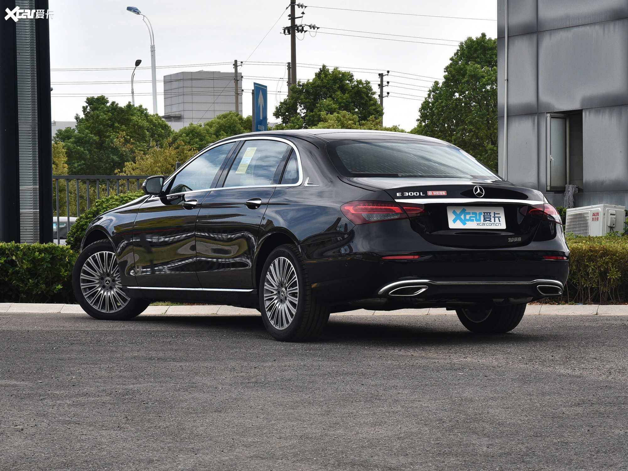 【2023款奔驰E级 E 300 L 豪华型_整体外观 _20/1245张图片】_汽车图片大全_爱卡汽车