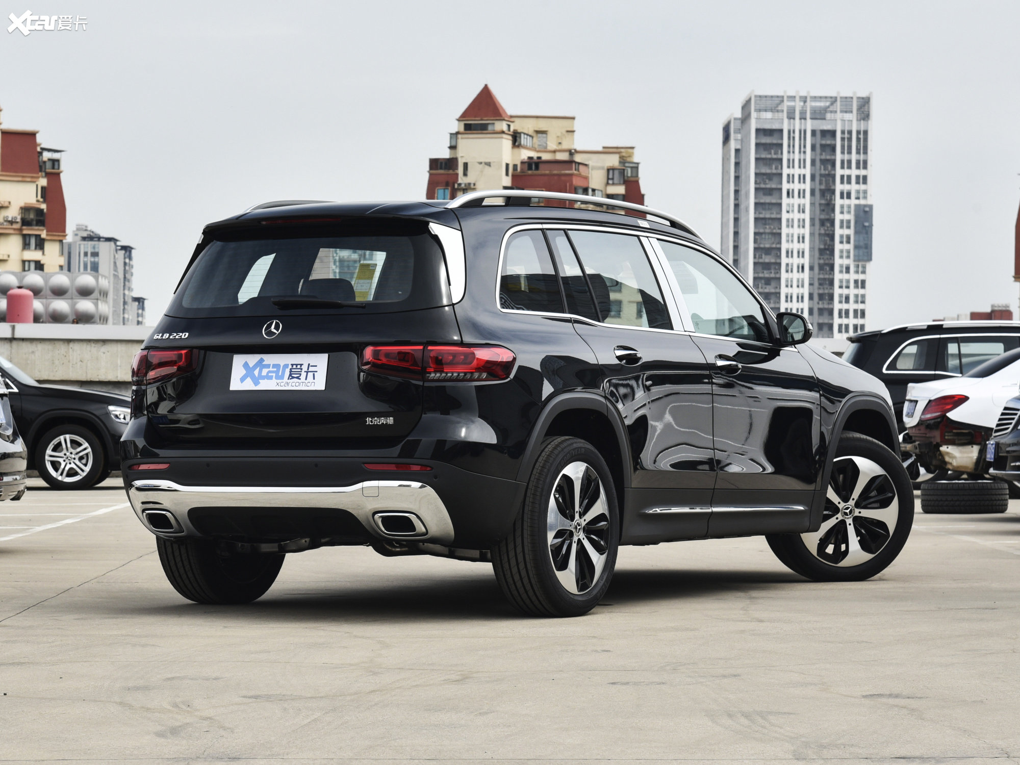 【2023款奔驰GLB GLB 220 时尚型_整体外观 _14/366张图片】_汽车图片大全_爱卡汽车