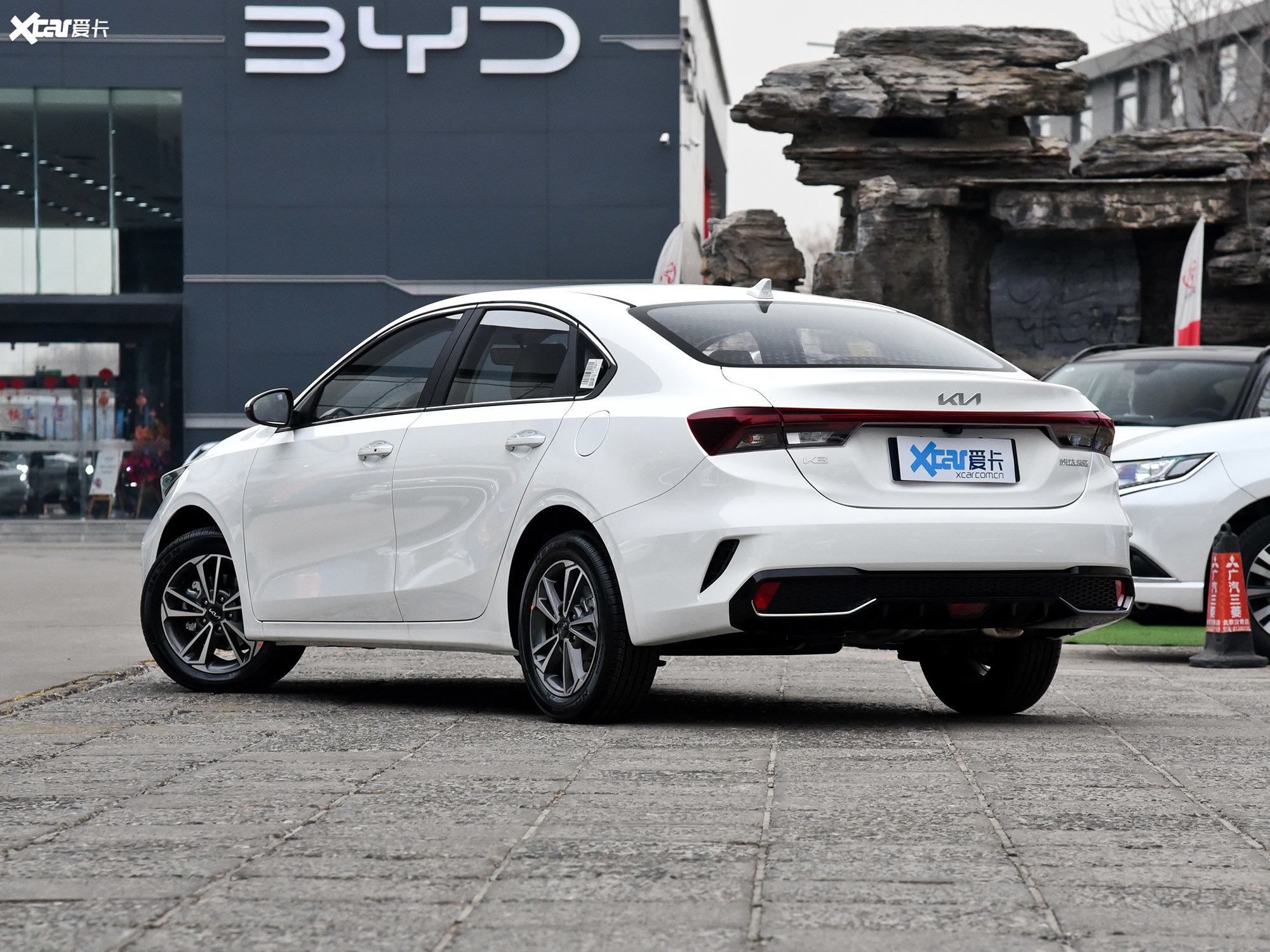 【2023款起亚K3 1.5L CVT豪华版_整体外观 _4/373张图片】_汽车图片大全_爱卡汽车