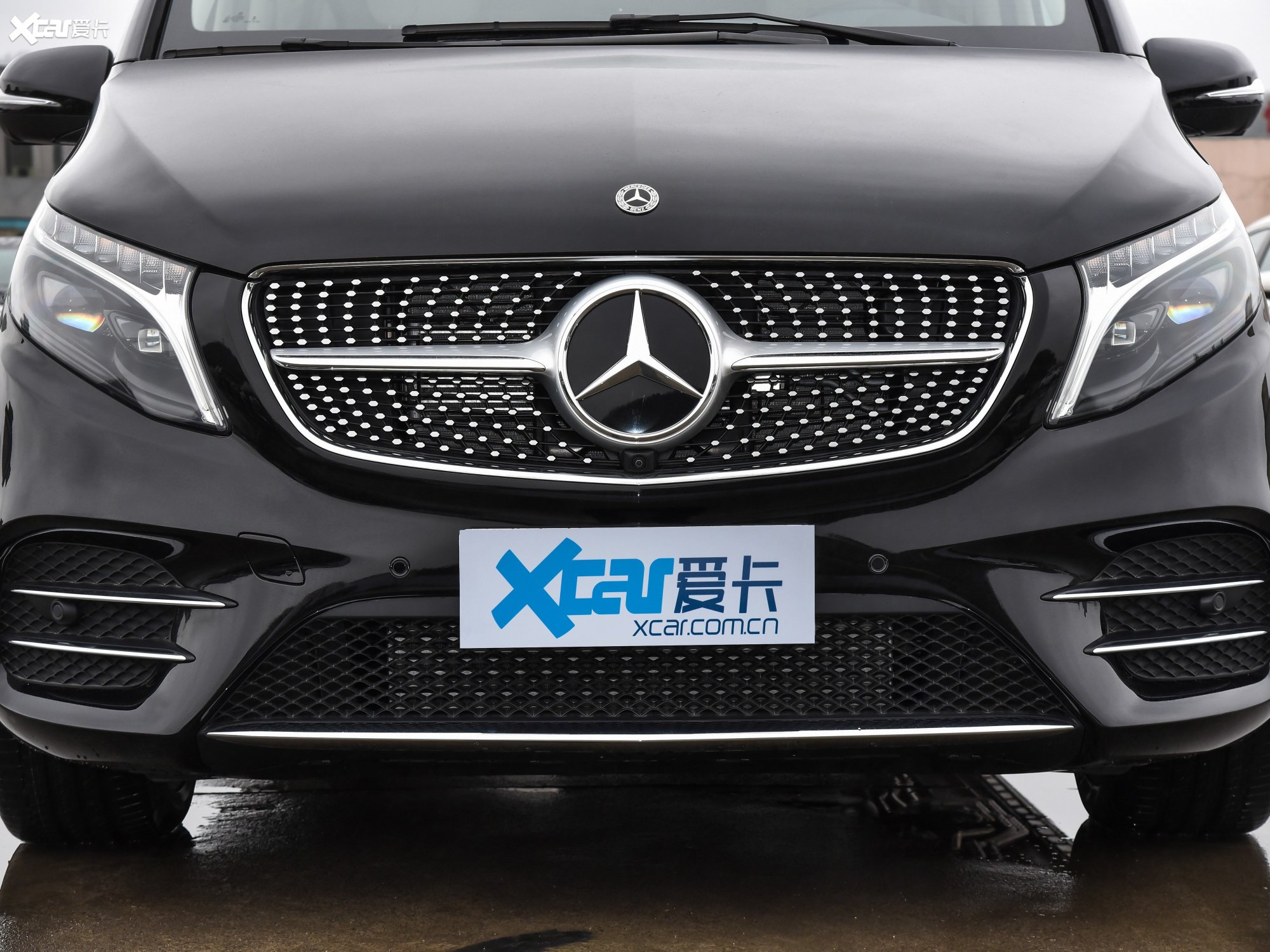 【2022款奔驰V级 V 260 L 长轴距豪华版_细节外观 _2/172张图片】_汽车图片大全_爱卡汽车