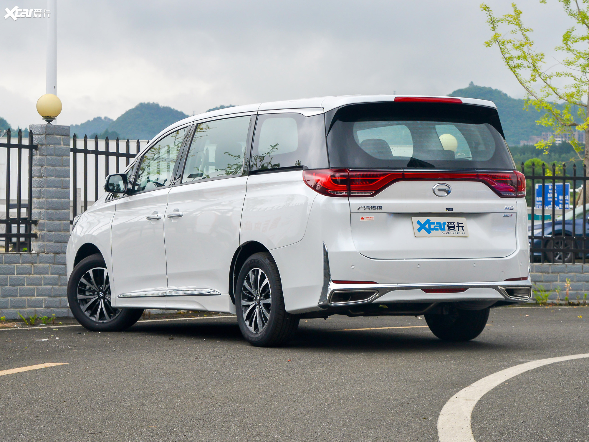 【2023款传祺M8 领秀系列 390T 豪华版_整体外观 _105/1646张图片】_汽车图片大全_爱卡汽车