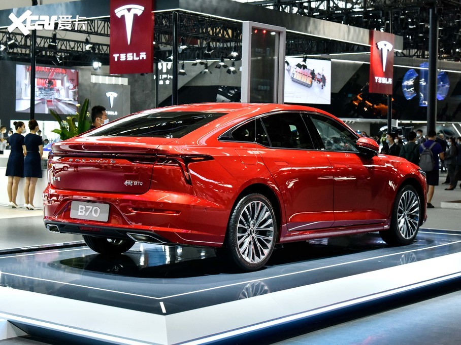 【2021款奔腾B70 1.5T 自动驭享型_整体外观 _30/939张图片】_汽车图片大全_爱卡汽车