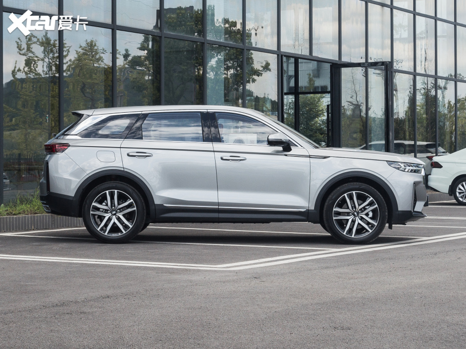 【2022款奔腾T99 20TD 8AT 尊贵型_整体外观 _31/912张图片】_汽车图片大全_爱卡汽车