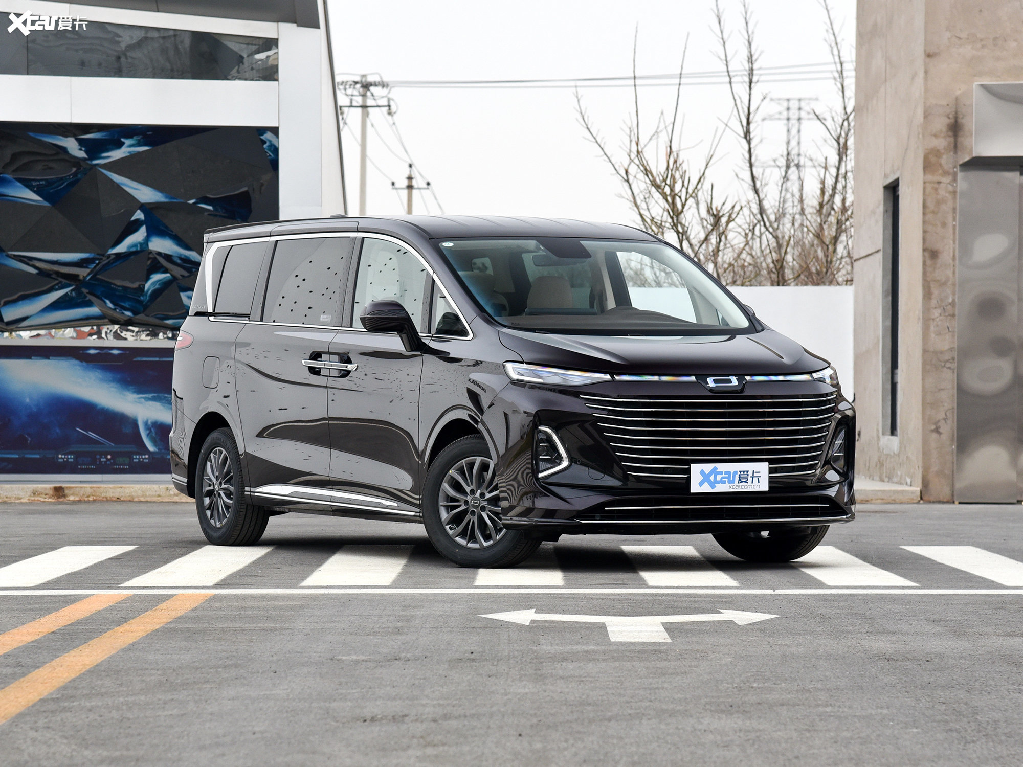 【2023款奔腾M9 2.0T 至尊型_整体外观 _8/125张图片】_汽车图片大全_爱卡汽车