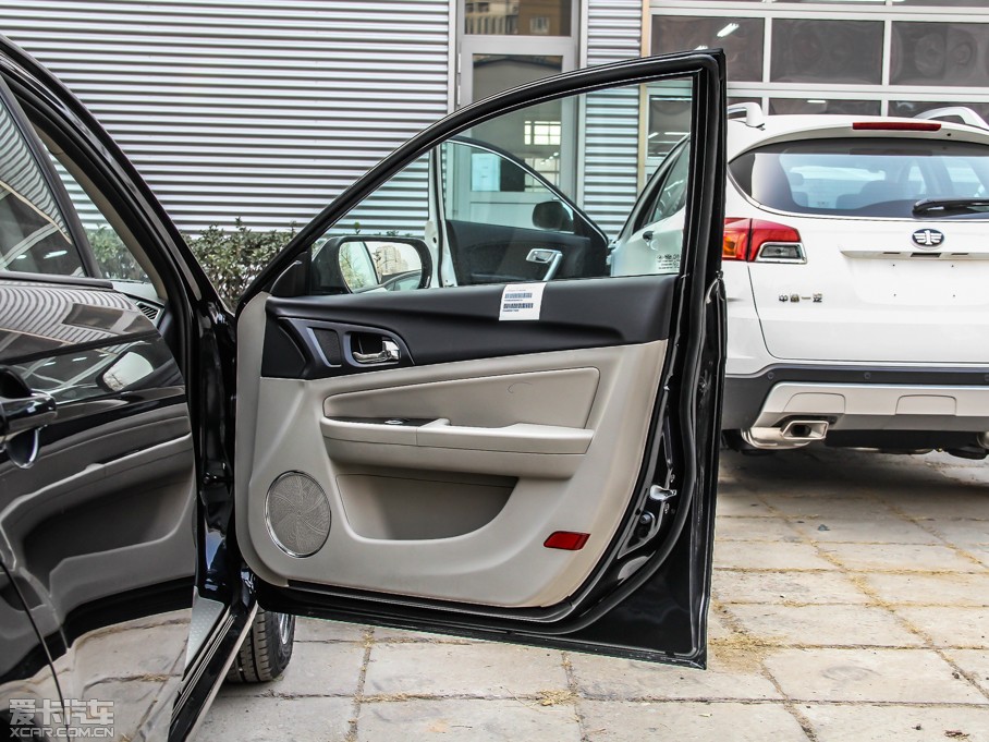 【2013款奔腾B50 1.6L 自动豪华型_空间座椅 _151/924张图片】_汽车图片大全_爱卡汽车