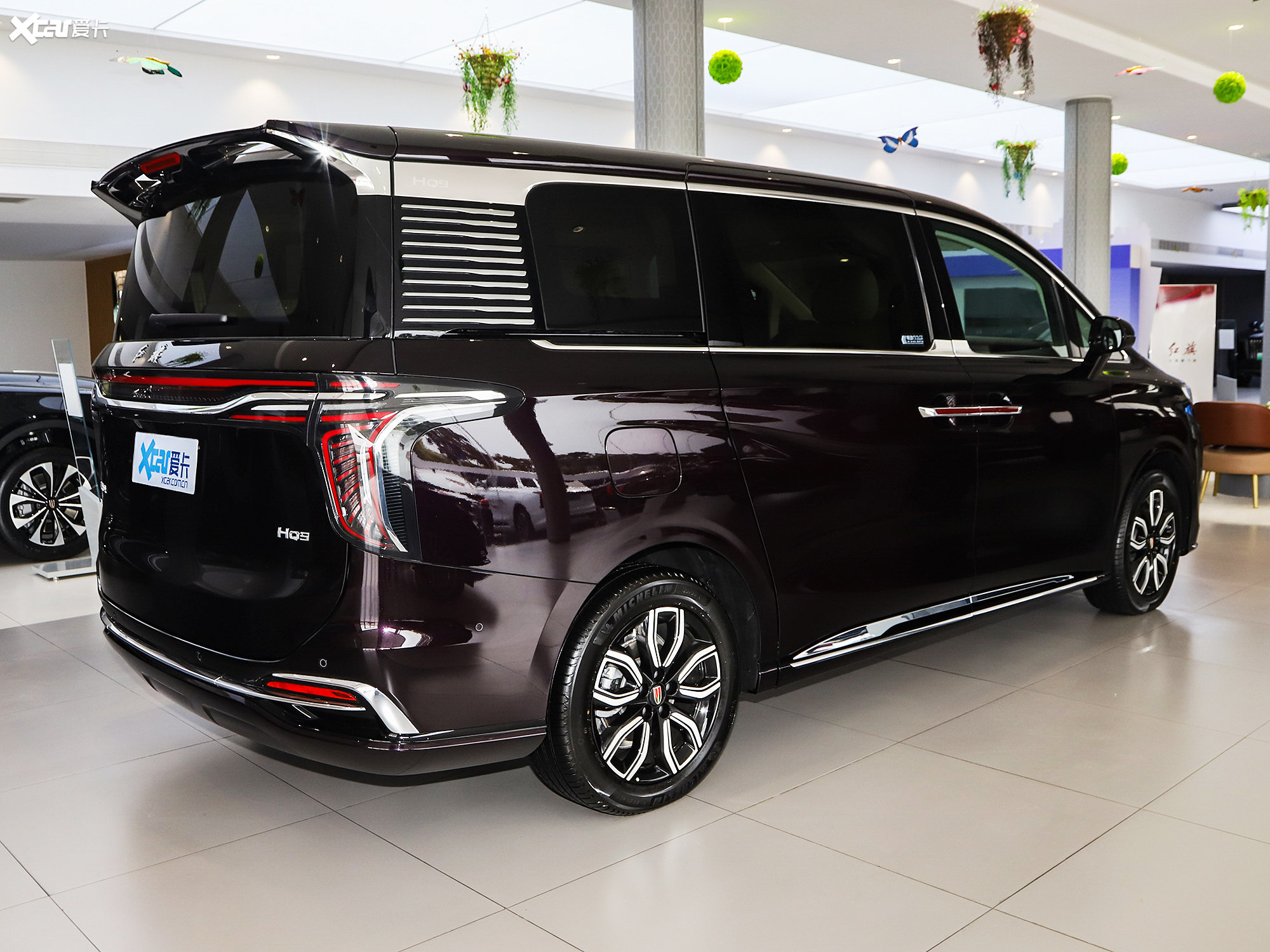 【2023款红旗HQ9 2.0T 智联旗领型_整体外观 _14/765张图片】_汽车图片大全_爱卡汽车