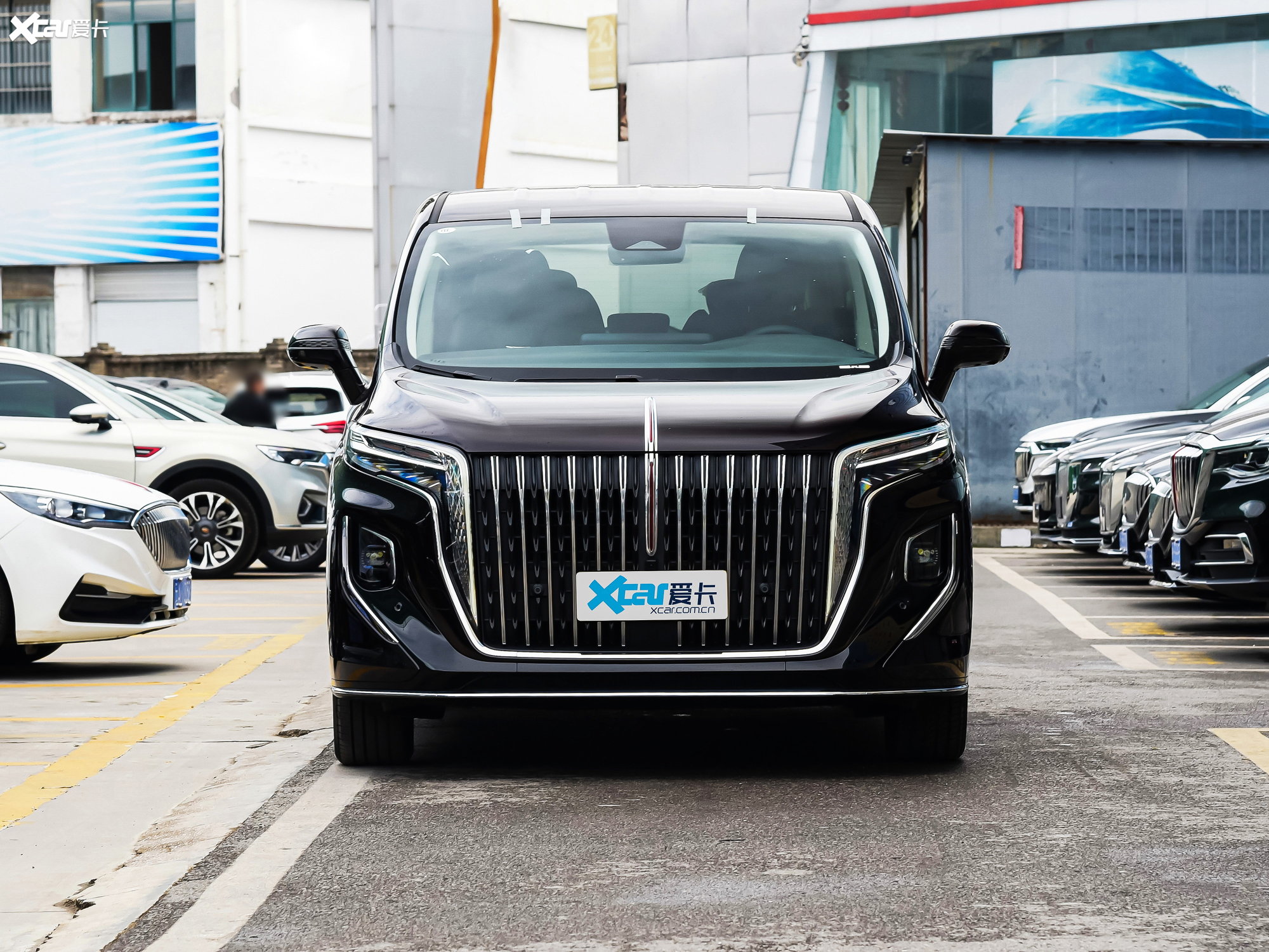 【2023款红旗HQ9 2.0T 智联旗享版_整体外观 _17/765张图片】_汽车图片大全_爱卡汽车