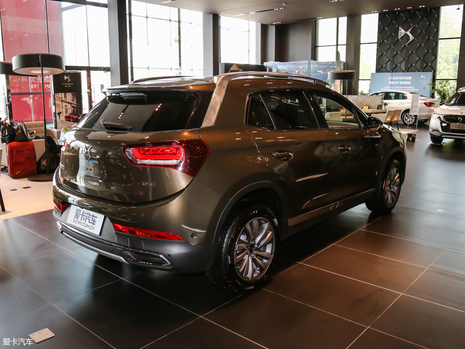 【2016款DS 6 THP160 豪华版_整体外观 _6/493张图片】_汽车图片大全_爱卡汽车