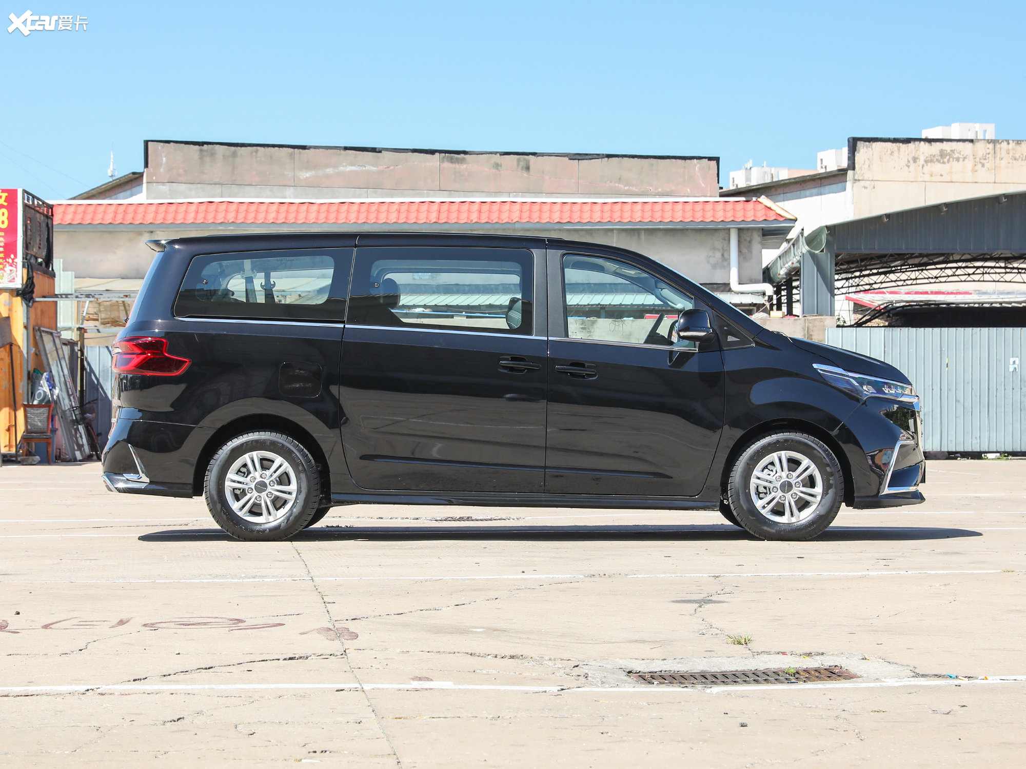 【2023款大通G20 ES 2.0T 手动超值版 柴油_整体外观 _7/483张图片】_汽车图片大全_爱卡汽车