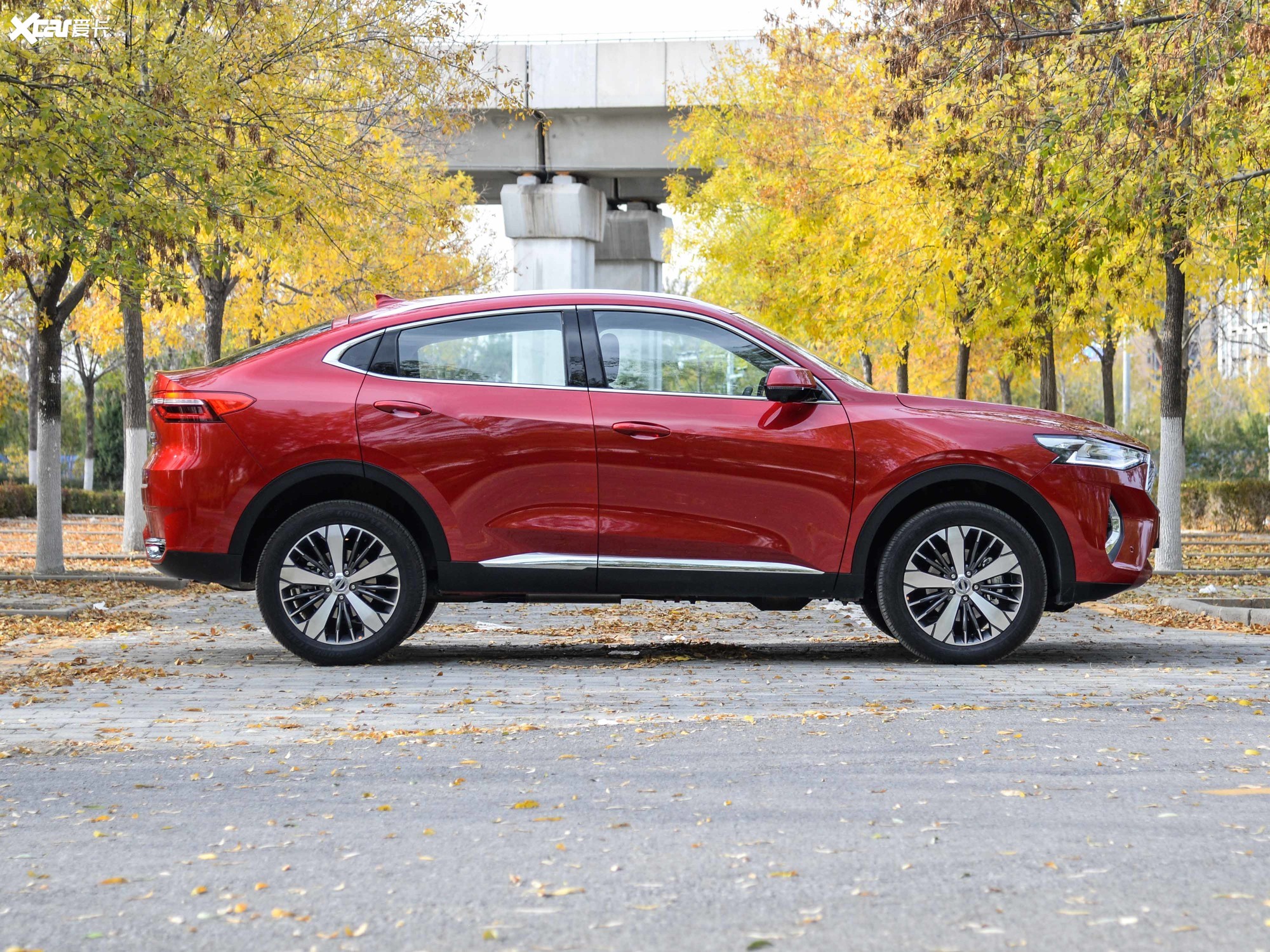 【2021款哈弗F7x 2.0T 两驱极智科技版_整体外观 _6/988张图片】_汽车图片大全_爱卡汽车