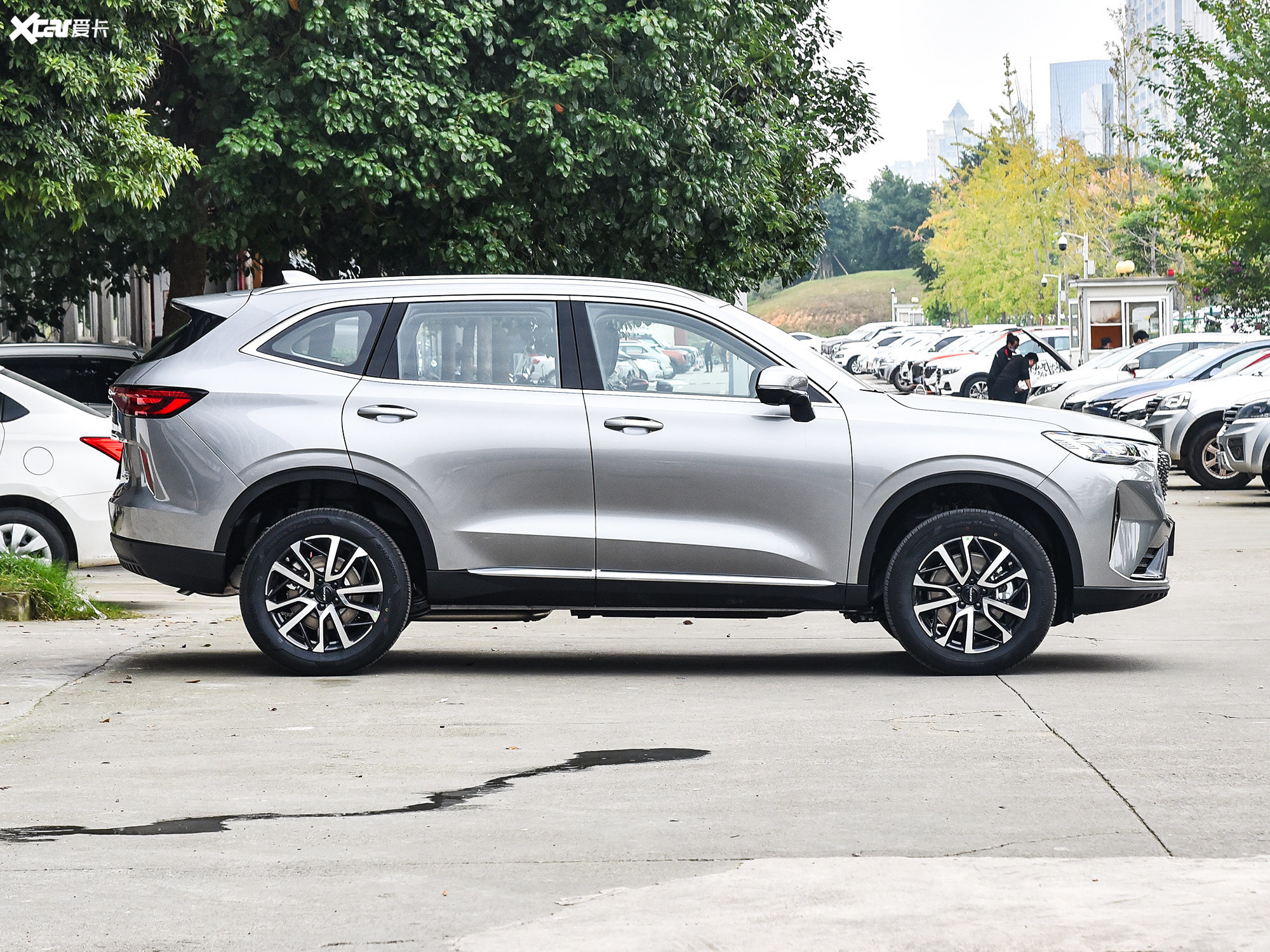 【2022款哈弗H6 第三代 1.5T 自动两驱Pro_整体外观 _23/525张图片】_汽车图片大全_爱卡汽车