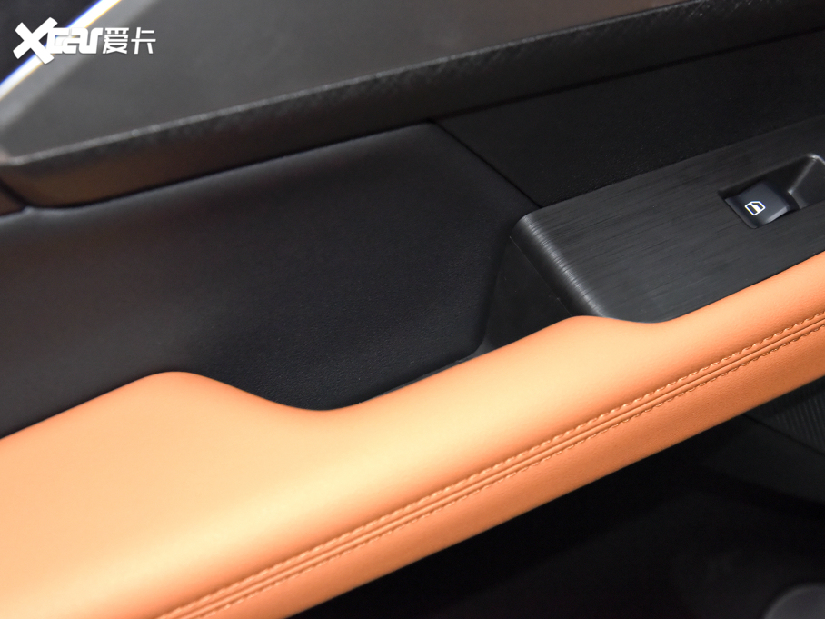 【2023款哈弗H5 2.0T 自动四驱领英 汽油_空间座椅 _15/133张图片】_汽车图片大全_爱卡汽车