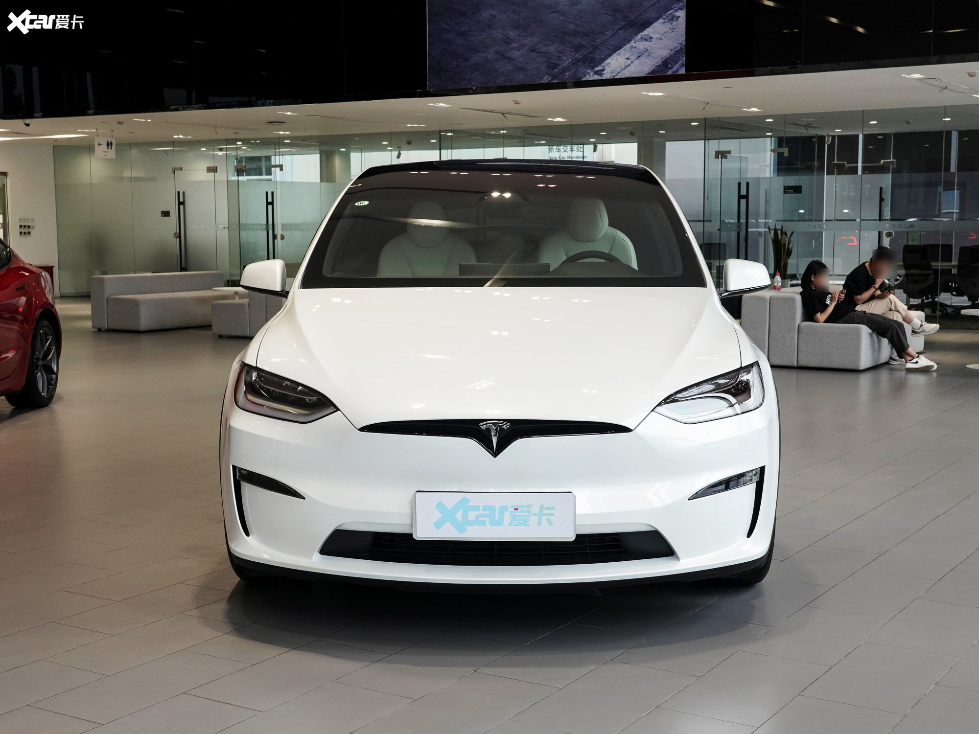 【2023款Model X 双电机全轮驱动版_整体外观 _4/106张图片】_汽车图片大全_爱卡汽车