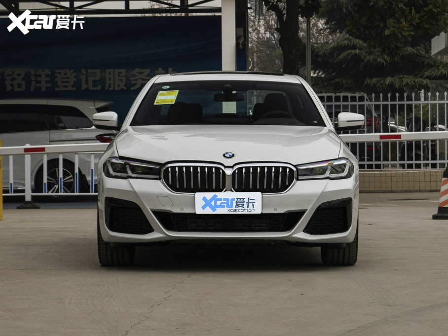【2022款宝马5系 改款 525Li M运动套装_整体外观 _120/2883张图片】_汽车图片大全_爱卡汽车