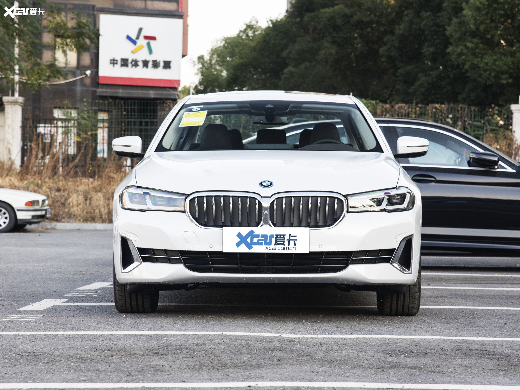 【2022款宝马5系新能源 改款二 535Le 豪华套装_整体外观 _17/947张图片】_汽车图片大全_爱卡汽车