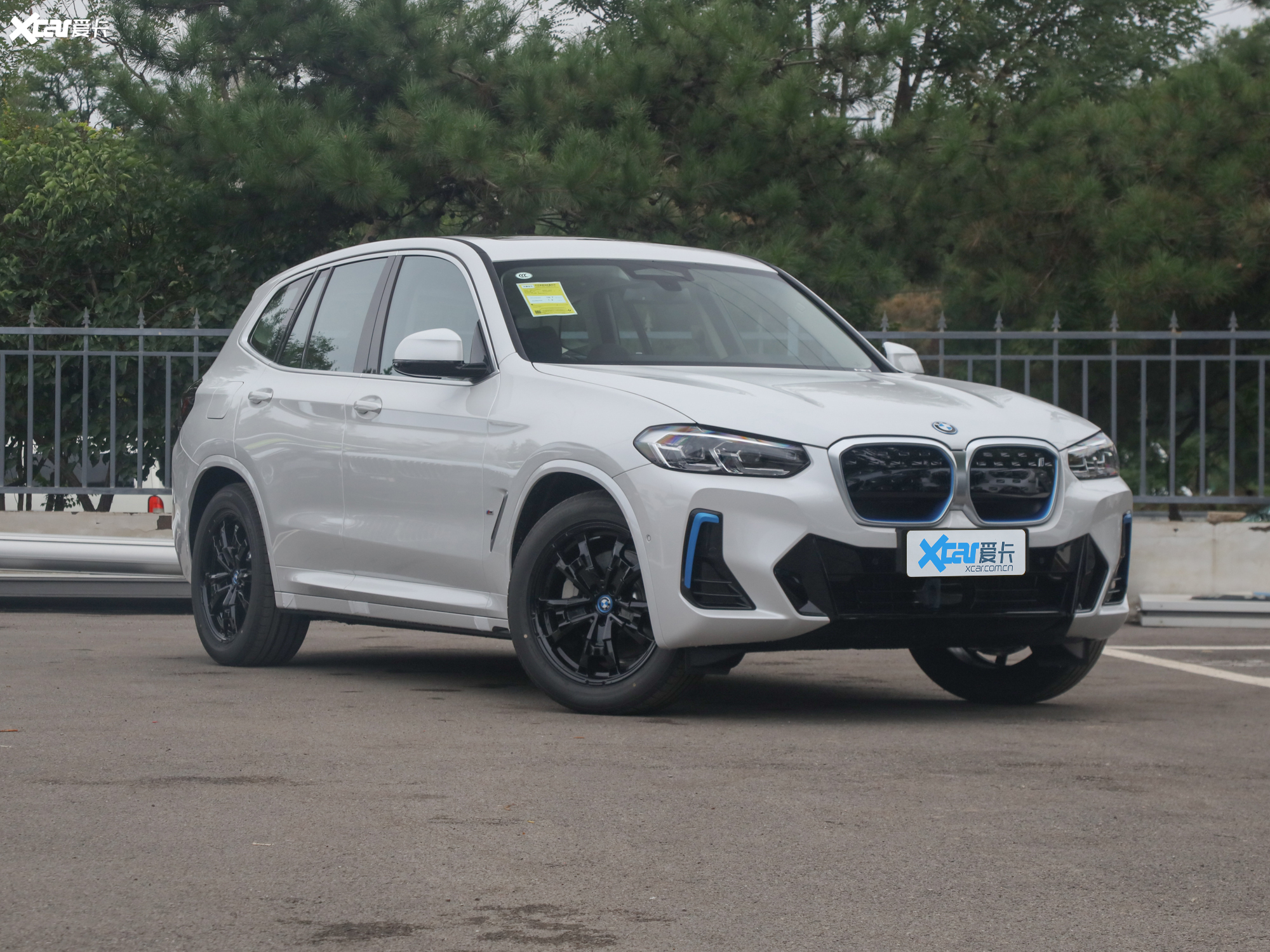 【2022款宝马iX3 领先型_整体外观 _16/448张图片】_汽车图片大全_爱卡汽车