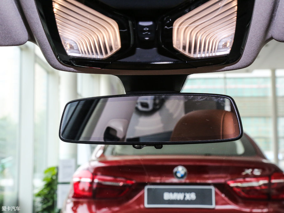 【2018款宝马5系 528Li 上市特别版_空间座椅 _1422/6052张图片】_汽车图片大全_爱卡汽车