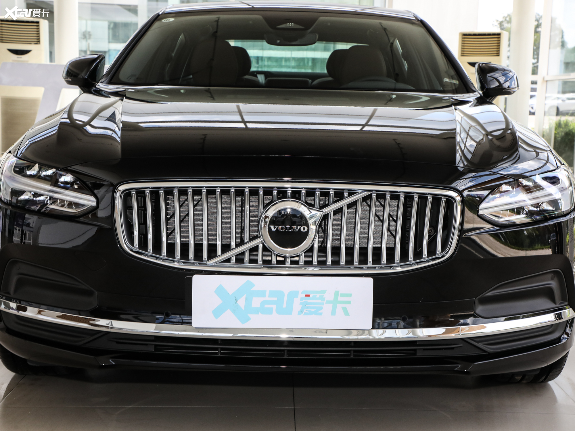 【2024款沃尔沃S90 B5 智逸豪华版_细节外观 _2/114张图片】_汽车图片大全_爱卡汽车